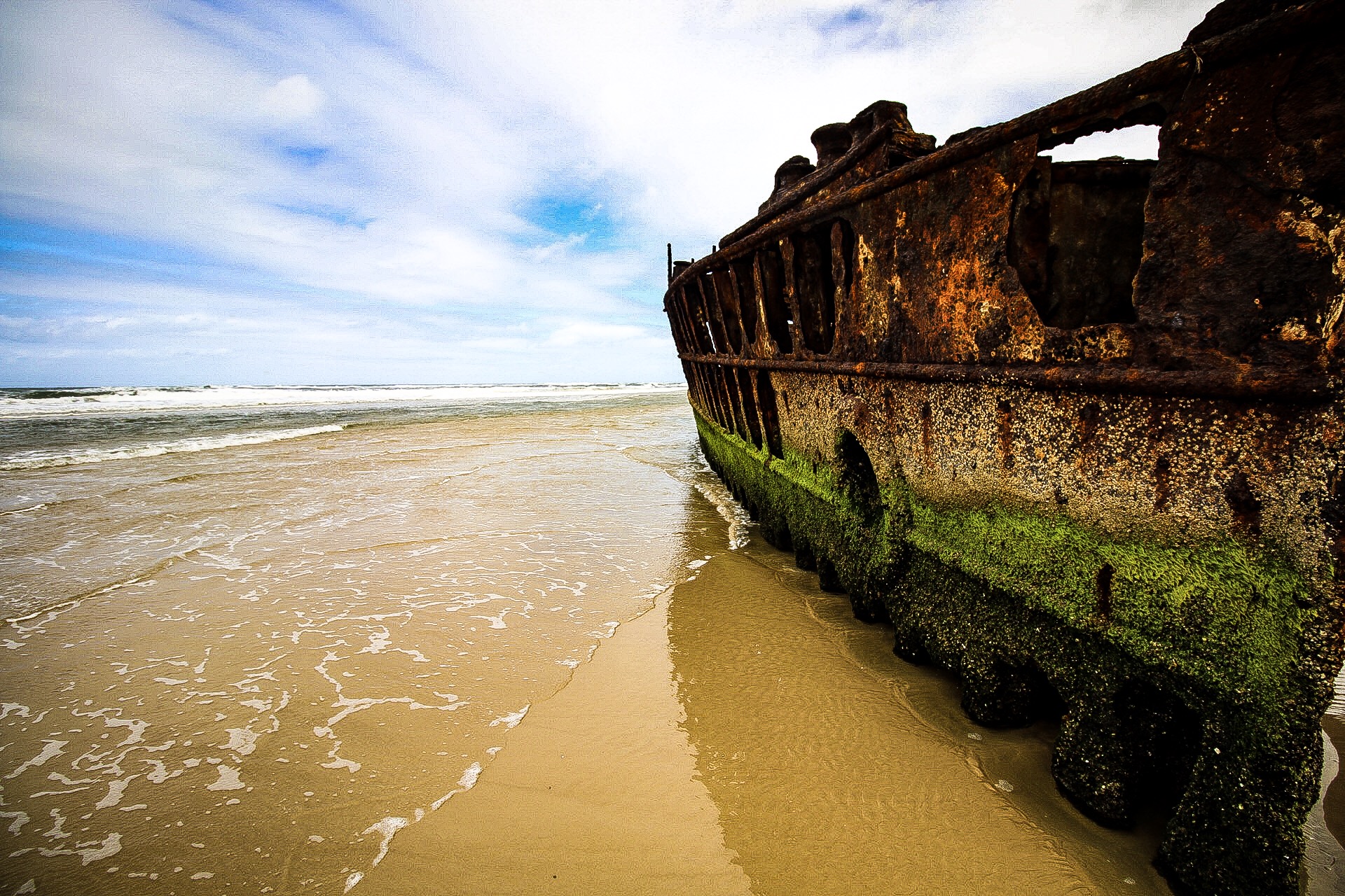 The SS Maheno Shipwreck Is Rusting Away On Fraser Island - Travel Tramp