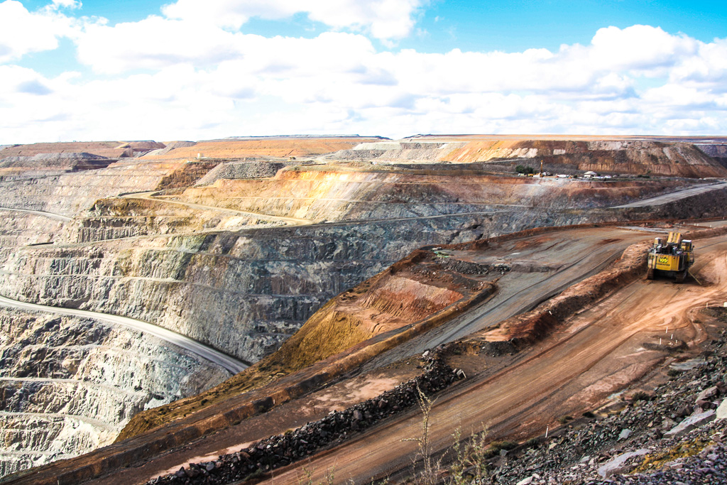 Kalgoorlie: Skimpies and Gold in the Aussie Outback - Travel Tramp