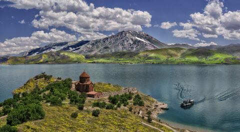 12 Things to Do in Van, Turkey - Travel Tramp
